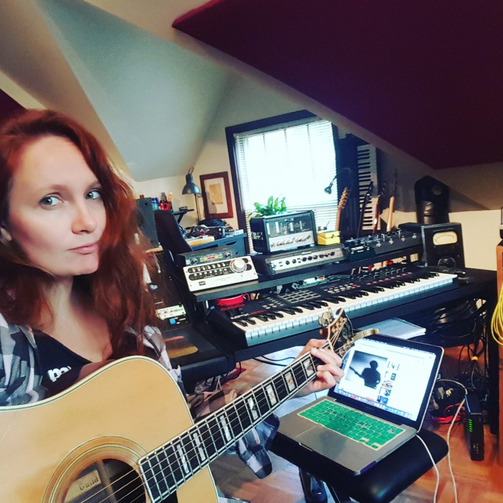 Feb. 10, 2023 – Rorie Kelly | Grounds & Sounds Cafe